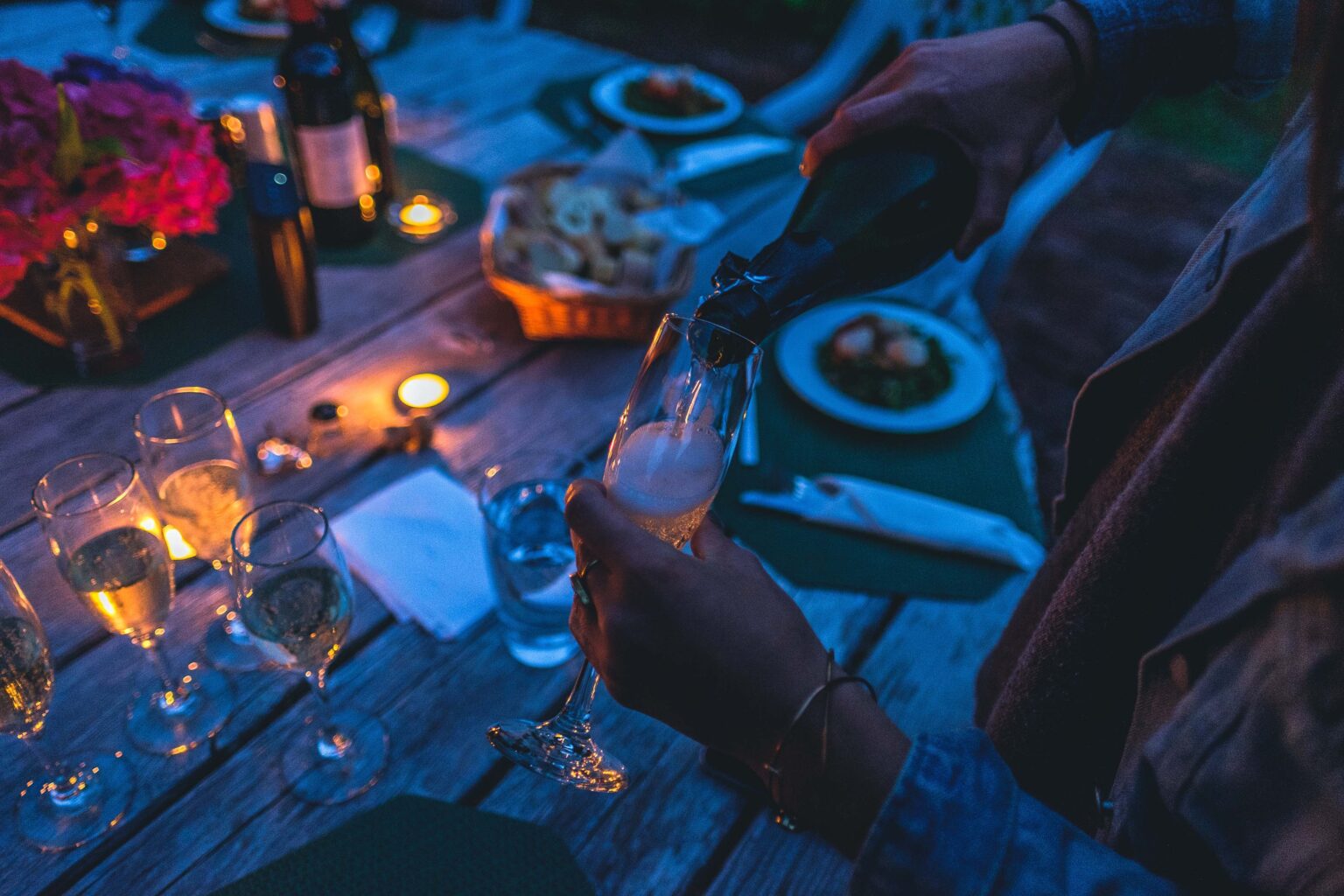 Divorce Party: A Guide To Celebrate New Beginnings with 29 Ideas - Pick ...