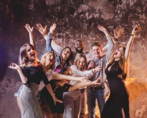 Ultimate Farewell Party Guide: 37 Ideas, Decorations, Games, and More ...